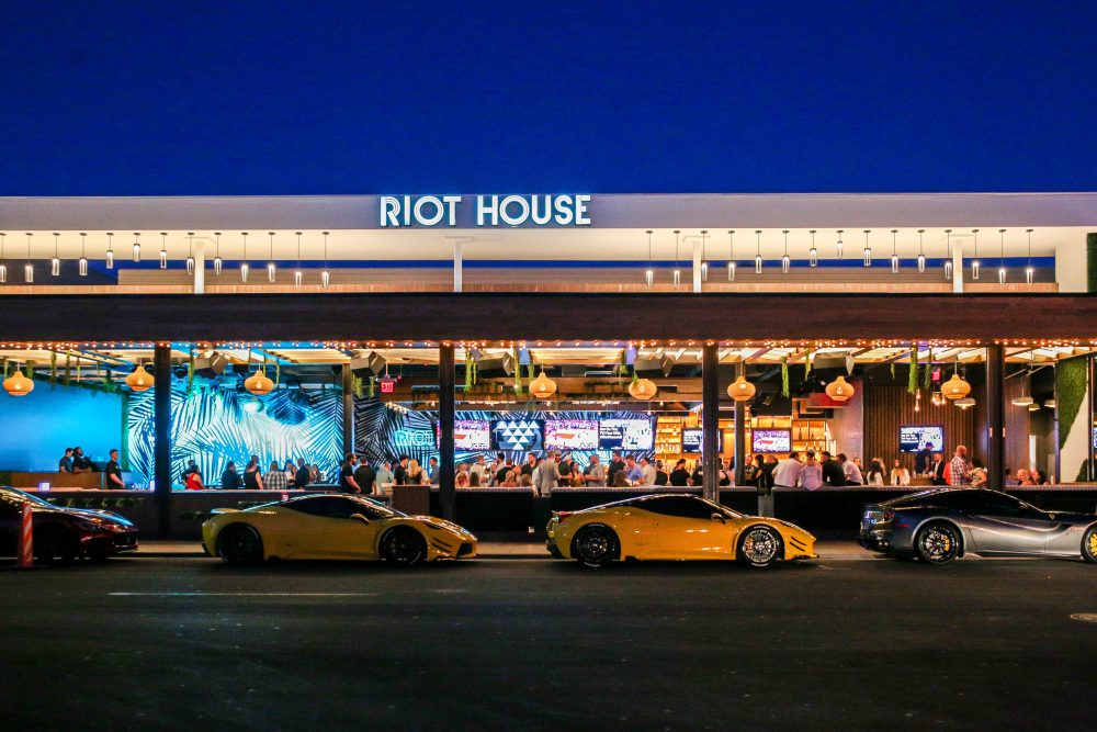 Riot House Brings Tropical Vibes to Scottsdale - Nightlife