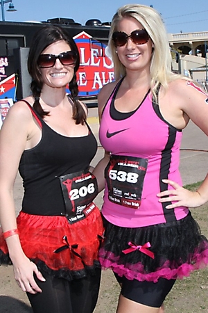 Gallery - Skirt Chasers 5K 2010 - Picture: skirt-chasers-5k-tempe-2010_00