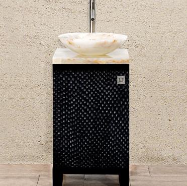 Terra Acqua offers new bathroom accessories in its various collections.